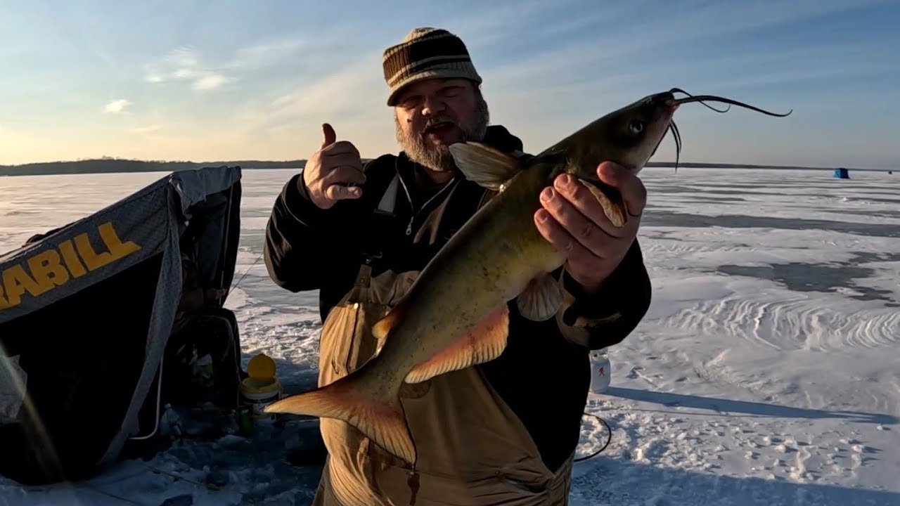 Ice Fishing Pymatuning (Snodgrass Area) - YouTube