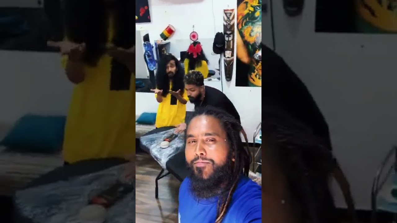 Naa Shooken (නෑ ශෝකෙන්) Shanputha live performances at Pavi Fernando ...