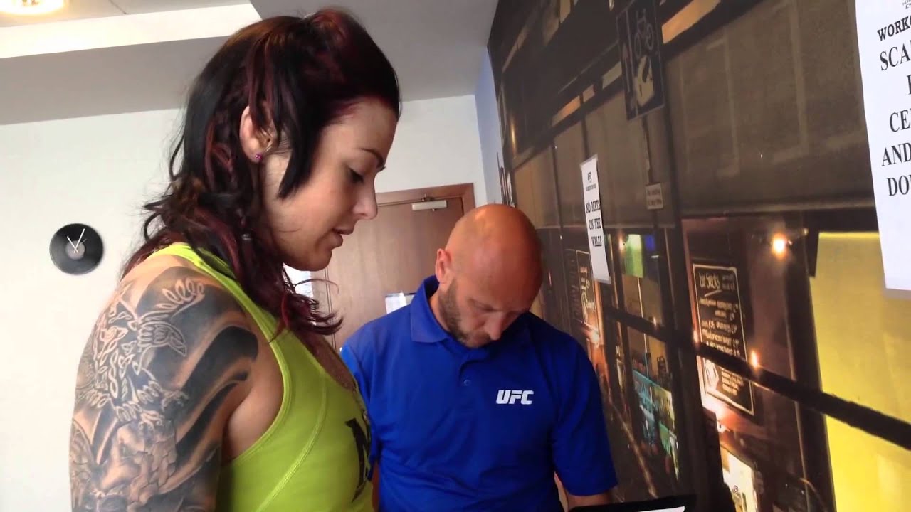 UFC Fight Night 72 || Behind the scenes of UFC in Glasgow - YouTube