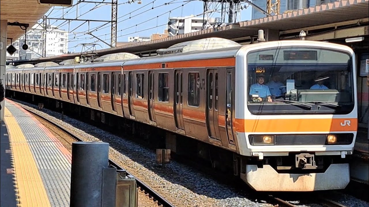 《209系500番台 OM入場回送(車体保全)》JR東日本209系500番台千ケヨM84編成(菱形パンタグラフ搭載)が武蔵浦和駅②を通過！(回 ...
