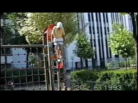 85 ans Papi Marcel le clown acrobate - YouTube