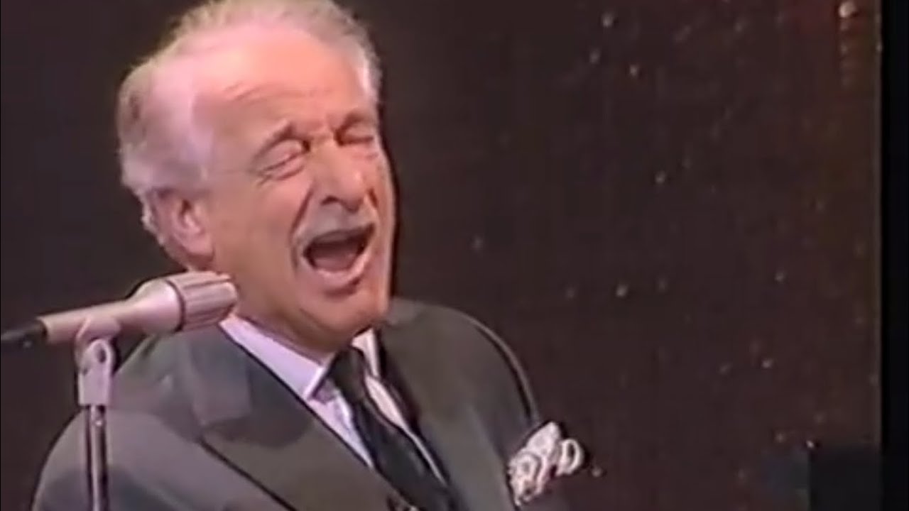 Victor Borge & Mozart and Opera 😂 - YouTube