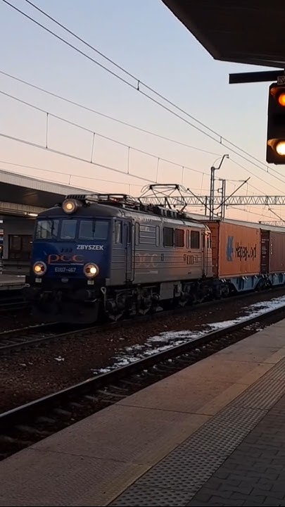 EU07 - 467 PCC Intermodal ZBYSZEK #kolej #eu07 - YouTube