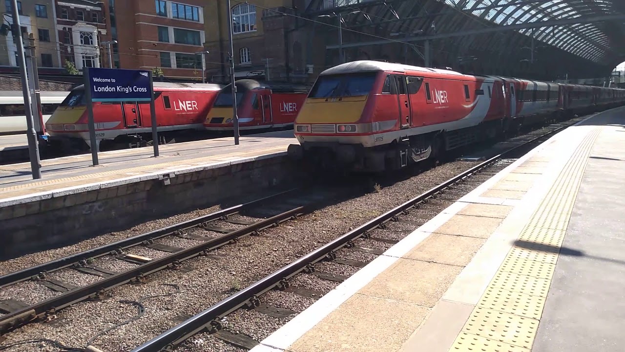 LNER 225 Arriving Departing And Great Northern Class 387 Arriving ...