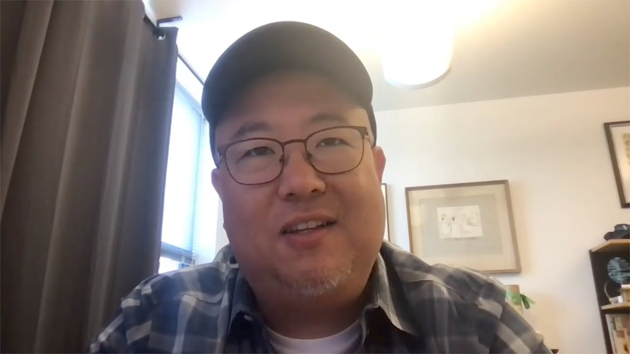 Lightyear Interview: Pixar's Peter Sohn on Bringing Sox to Life - YouTube