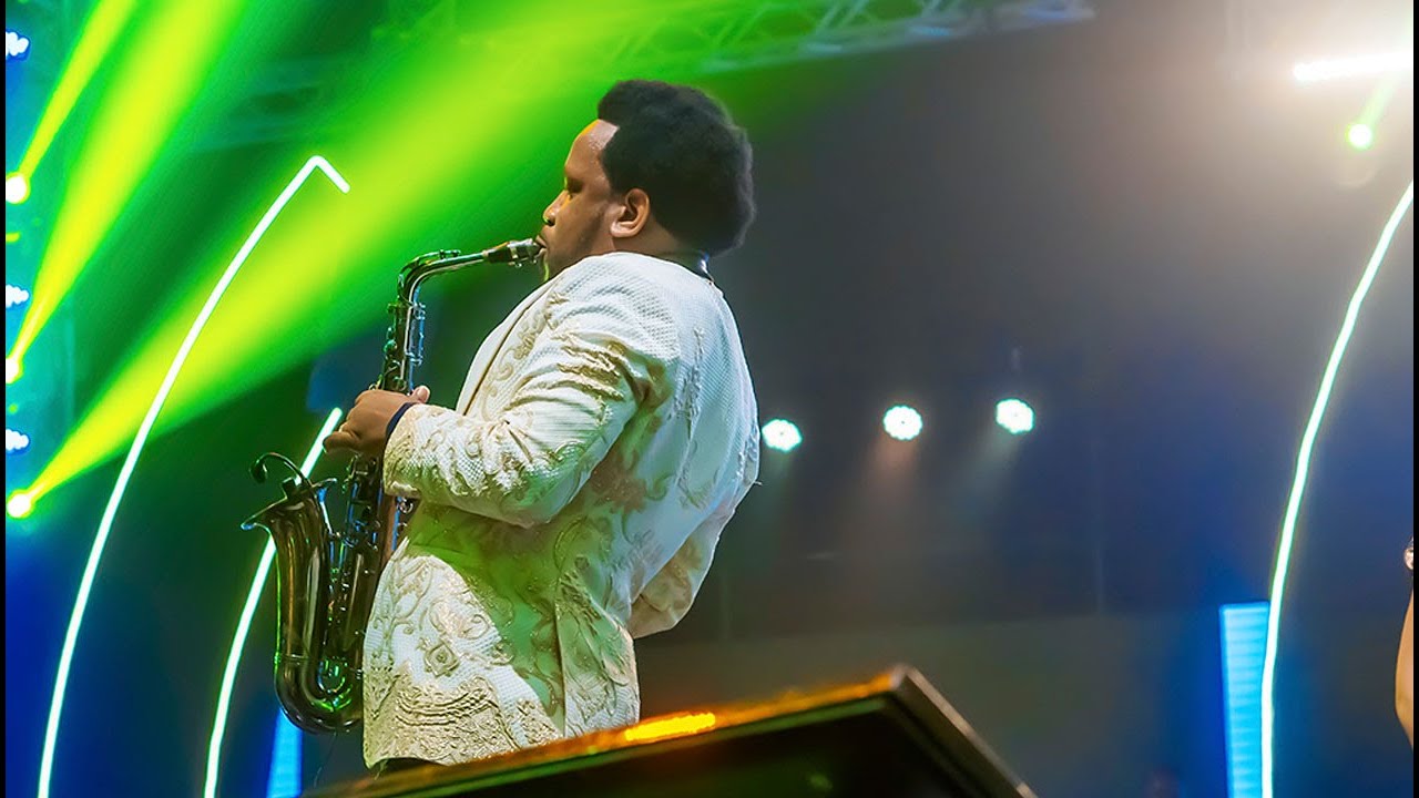 BEEJAY SAX storms the stage in Grand Style !!! Beejay Sax Live In ...