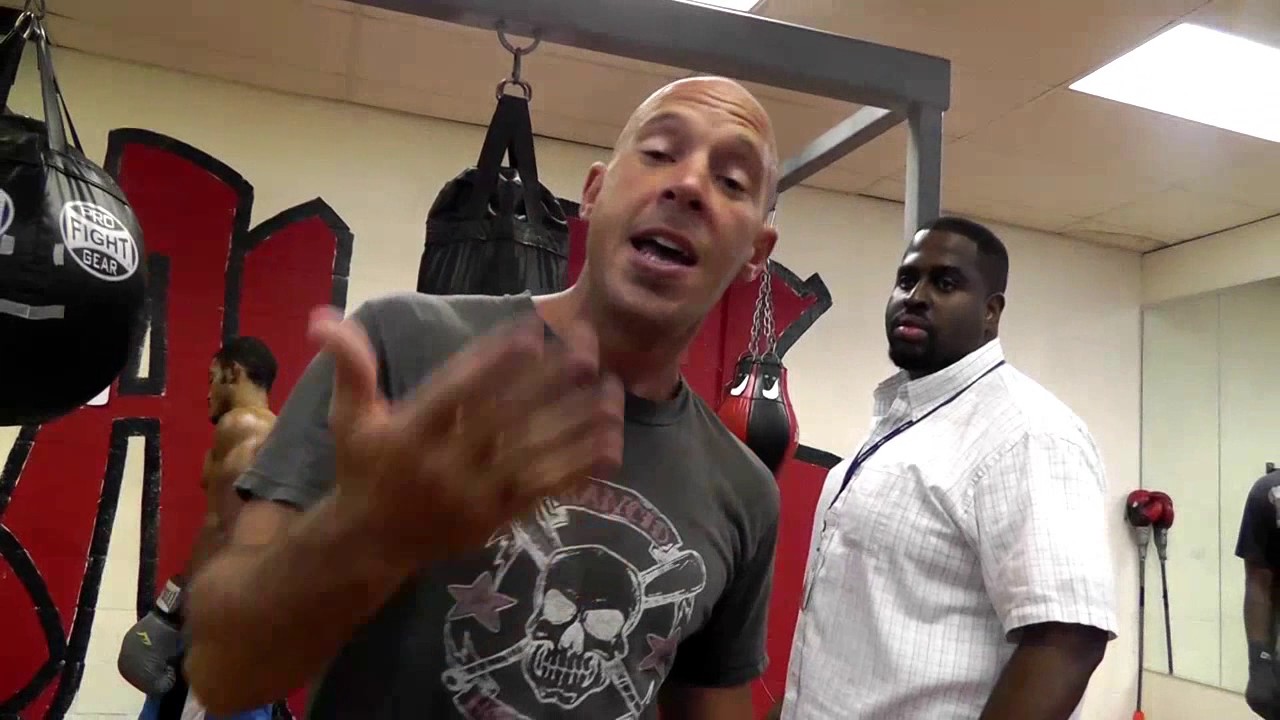 Boxing Basics What Is A Counter Puncher - esnews boxing - YouTube