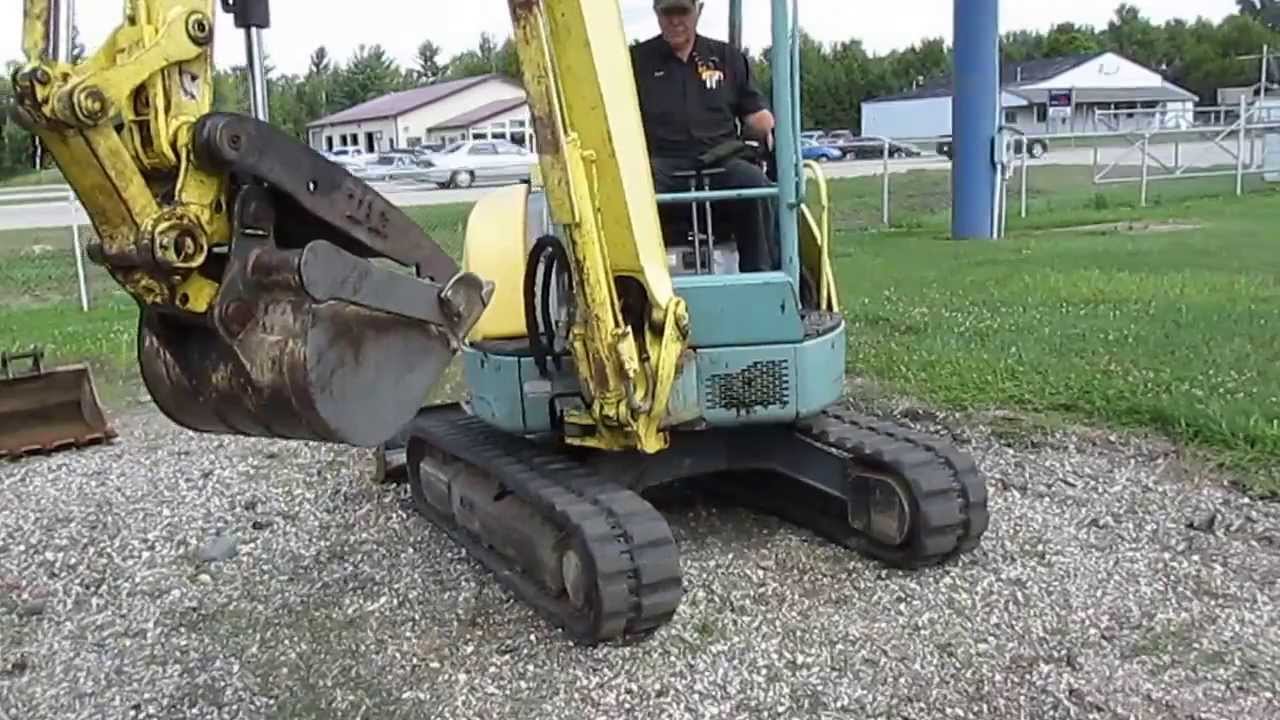 YANMAR MODEL VIO35 3 RUBBER TRACK MINI EXCAVATOR WITH 20 THUMB BUCKET yanmar-model-vio35-3-rubber-track-mini-excavator-with-20-thumb-bucket