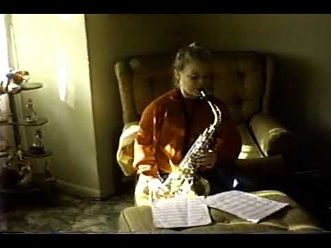 Skelly Playin' the Saxophone - YouTube