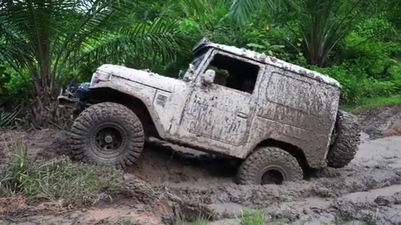 Toyota Land Cruiser FJ40 Hardtop Offroad - YouTube
