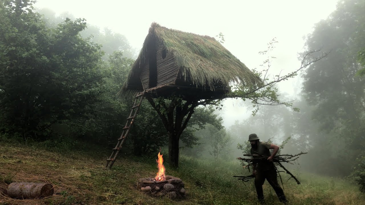 Build House on the Tree Grass Roof l Full Video One Man Build a House ...