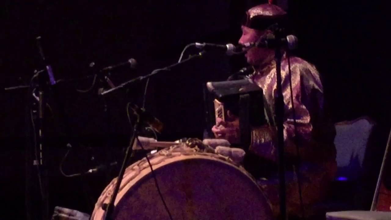 ALASH Ensemble, Bady's bayan solo - Tuvan Throat Singing - YouTube