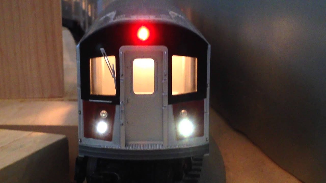 MTH Subway Exclusive! R142A Protosound 3 button code glitch! - YouTube
