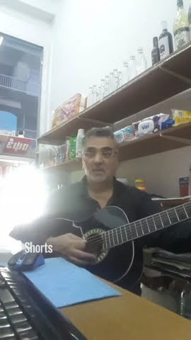 ΤΟ ΦΕΓΓΑΡΙ ΚΑΝΕΙ ΒΟΛΤΑ(Μ .Θεοδωρακης) - YouTube