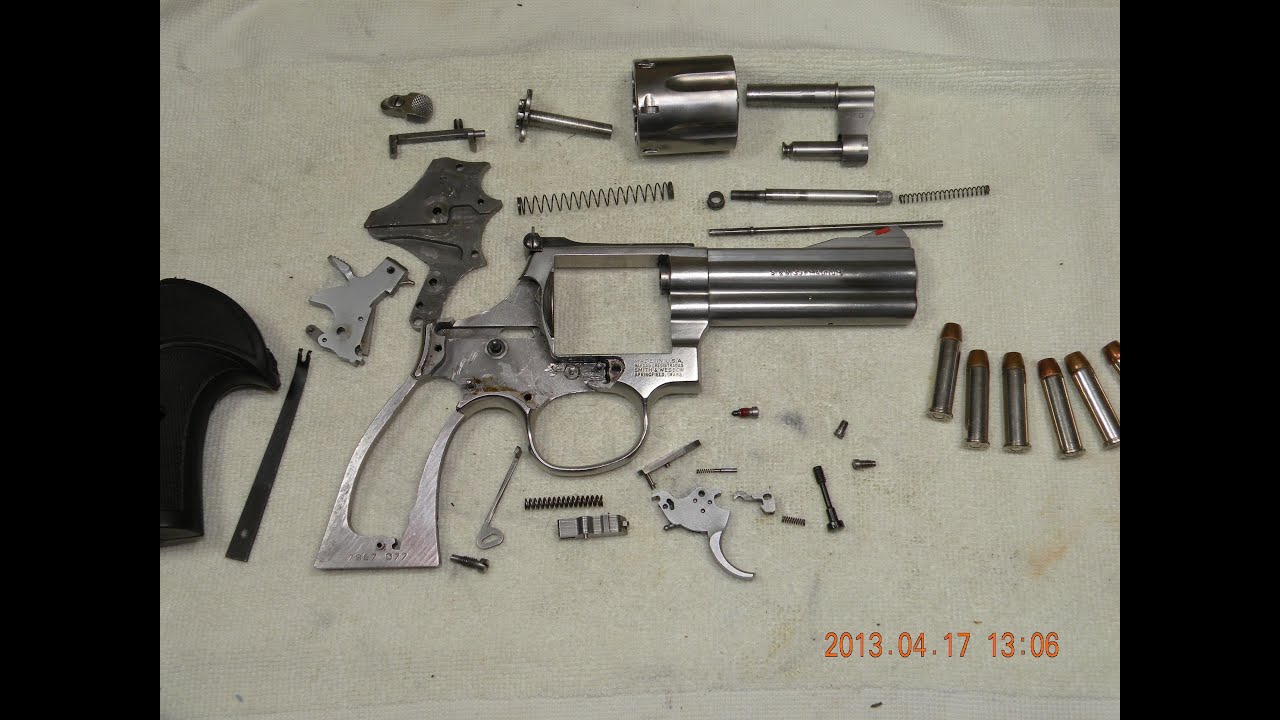 Revólver Smith & Wesson 686 - Desarme Completo y Funcionamiento Interno ...