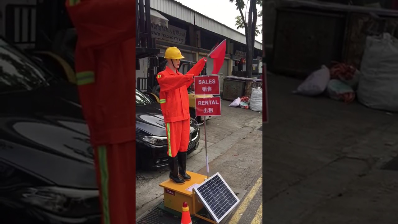 Traffic Marshall Robot - YouTube