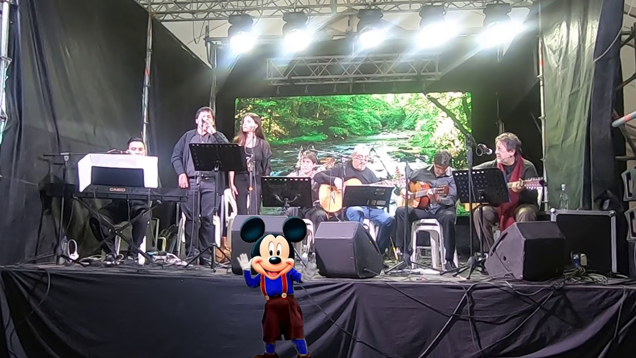 DANCING MICKEY Green Screen Animation By VR dude - YouTube