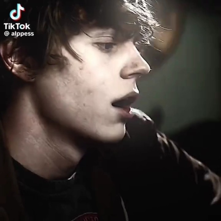 Evan Peters as Max Cooperman in never back down cute adorable sweet ...