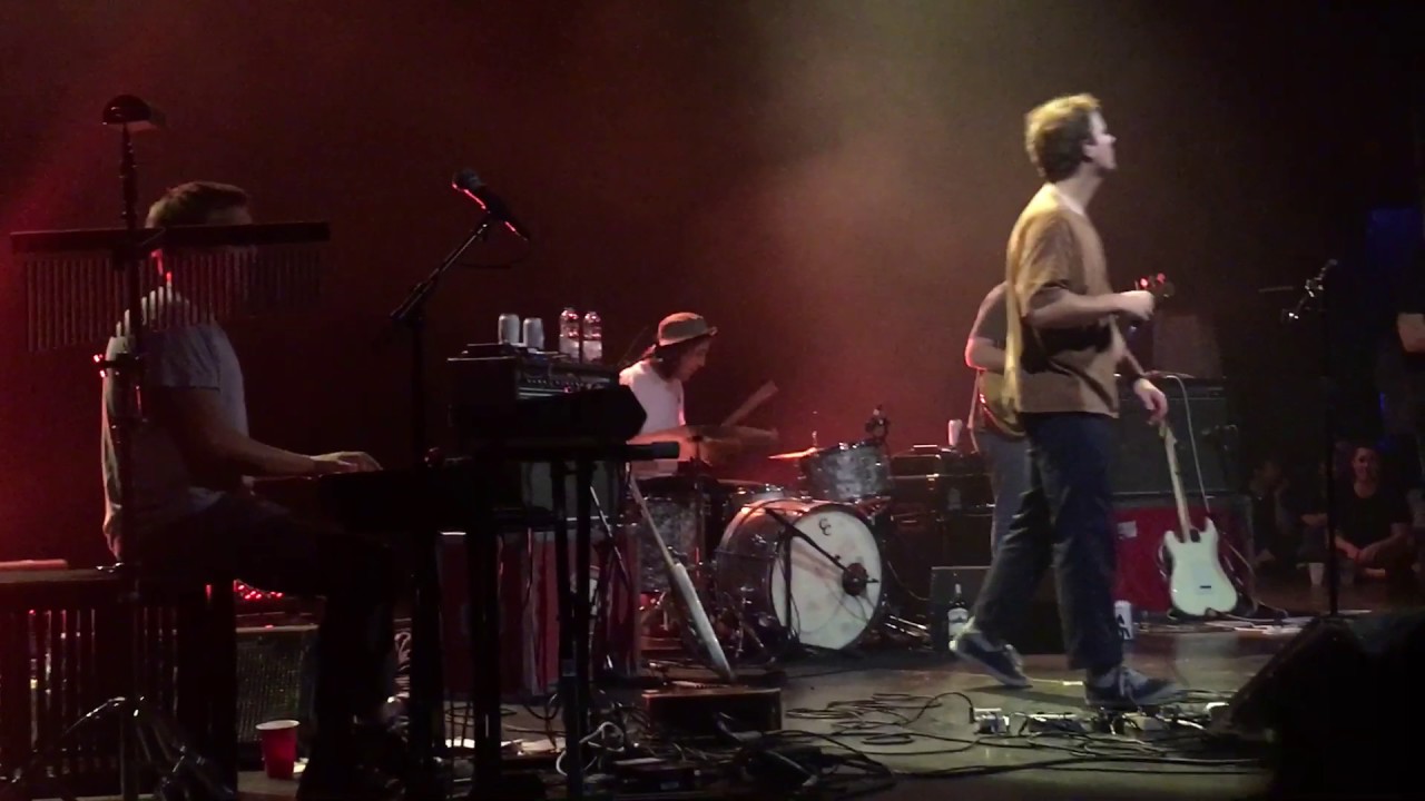 Mac Demarco - On The Level @ Danforth Music Hall, May 2017 - YouTube