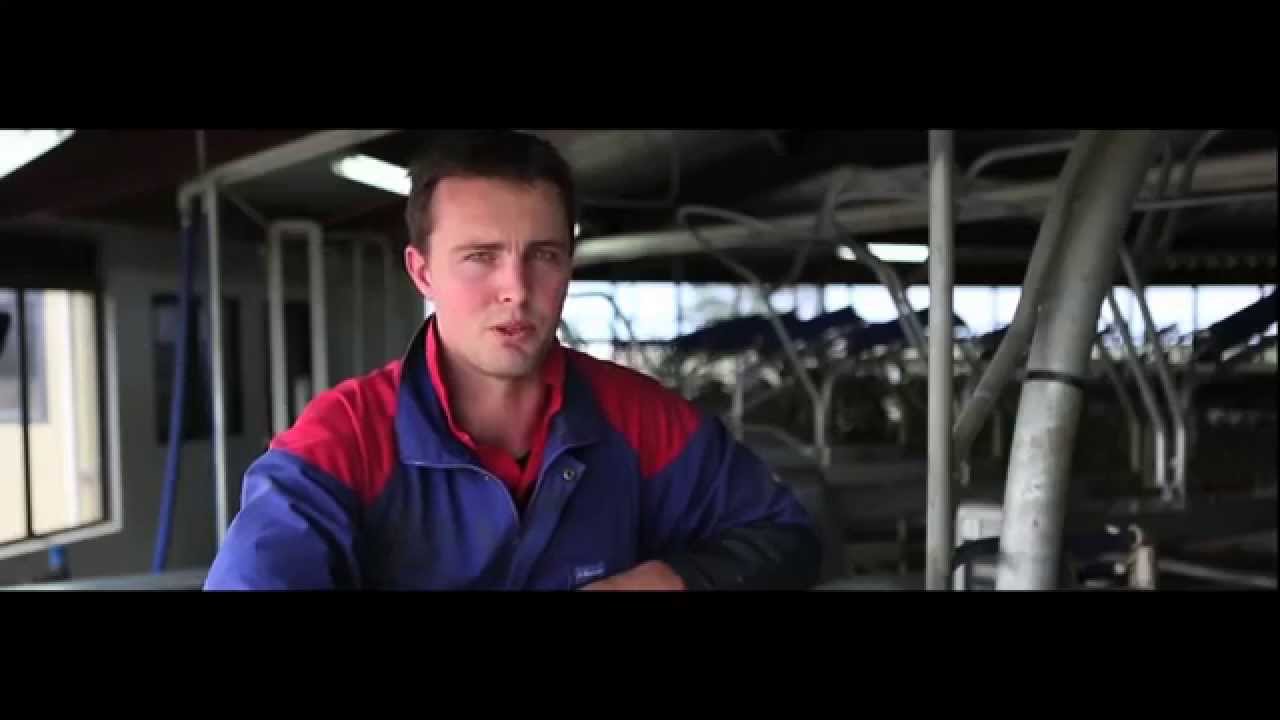 Testimonial from Simon Washer, Dairy Farmer, www.farmfeed.co.nz - YouTube