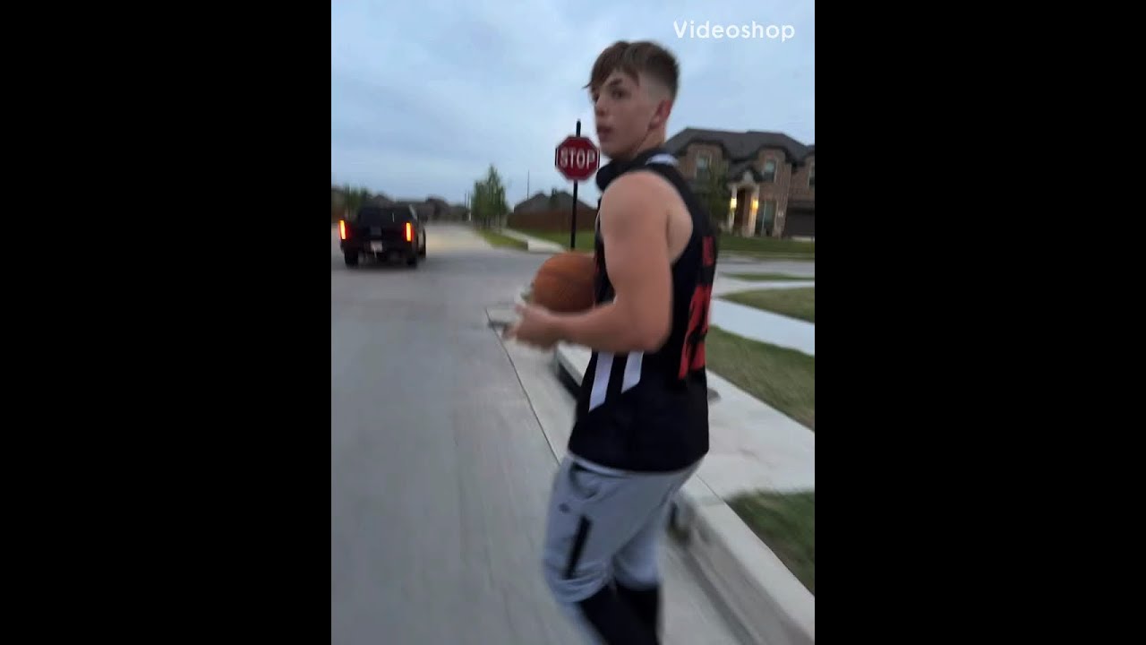 Ran into nice kids while dunking on random hoops 🏀🔥 - YouTube