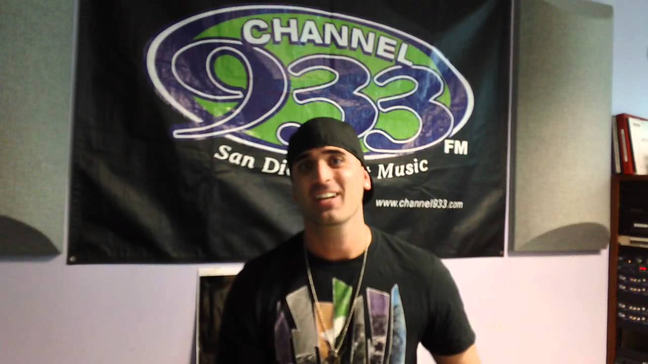 Spartan Race - Frankie V of Channel 933 - YouTube