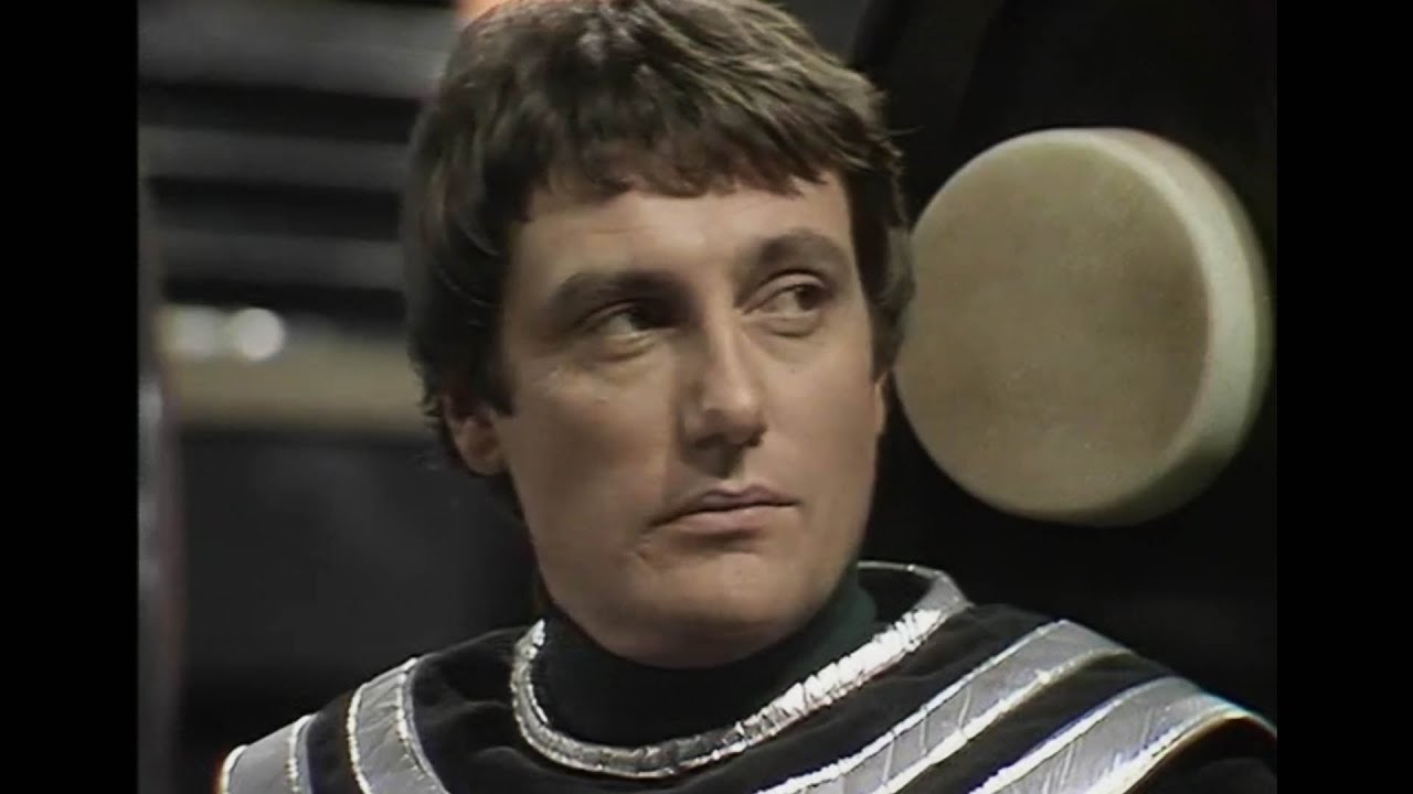 Blake's 7 - Kerr Avon - Heart Upon His Sleeve (not REALLY) - YouTube