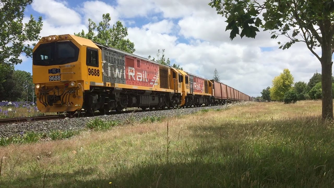 Trains around South Auckland 2020 - YouTube