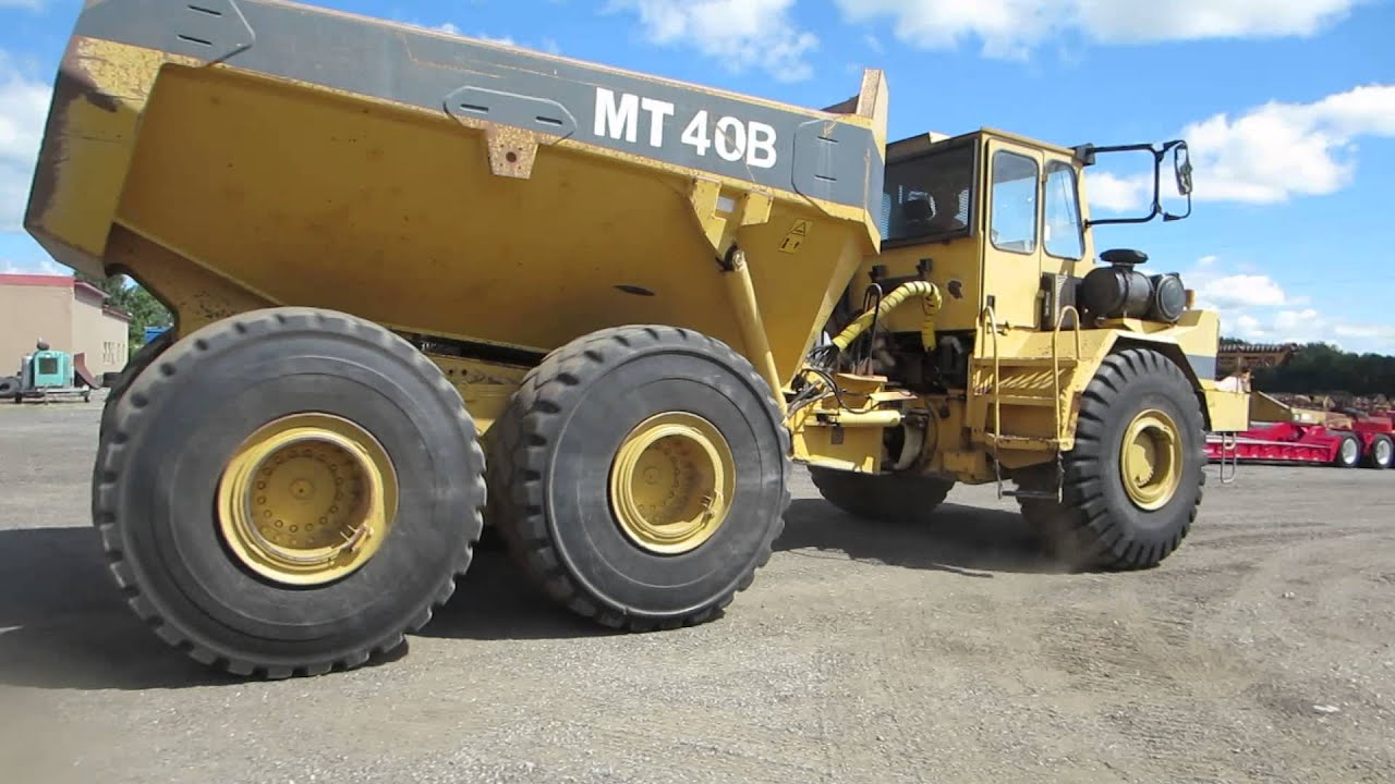 MOXY MT40B ARTICULATED TRUCK - YouTube