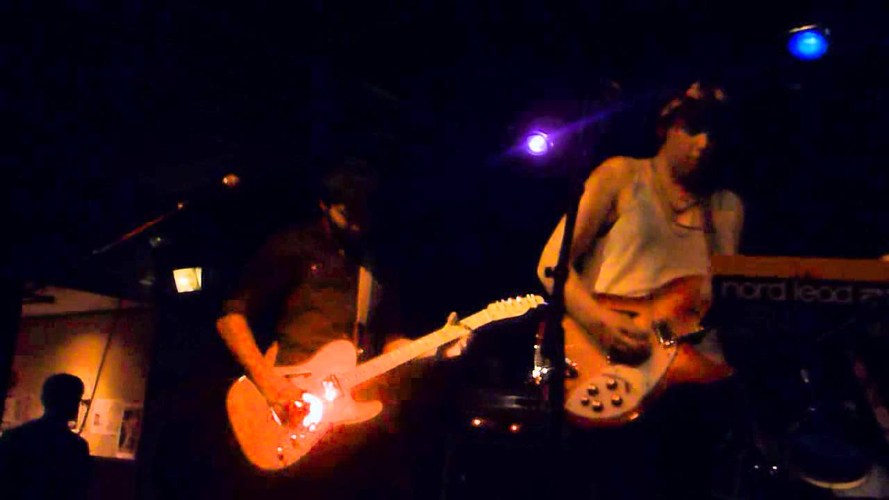 Night Fruit - Dark Horse - YouTube