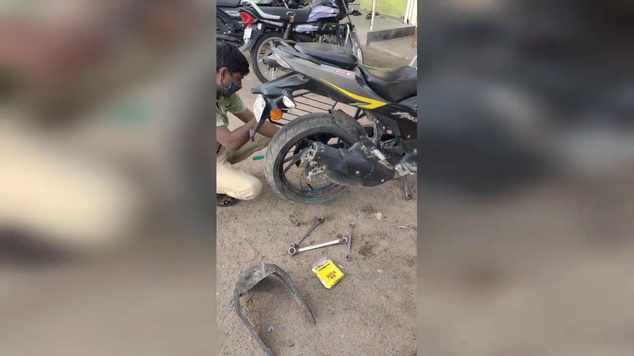 Mrf zapper s1 140/70-17 in apache 200 4v | upsize - YouTube