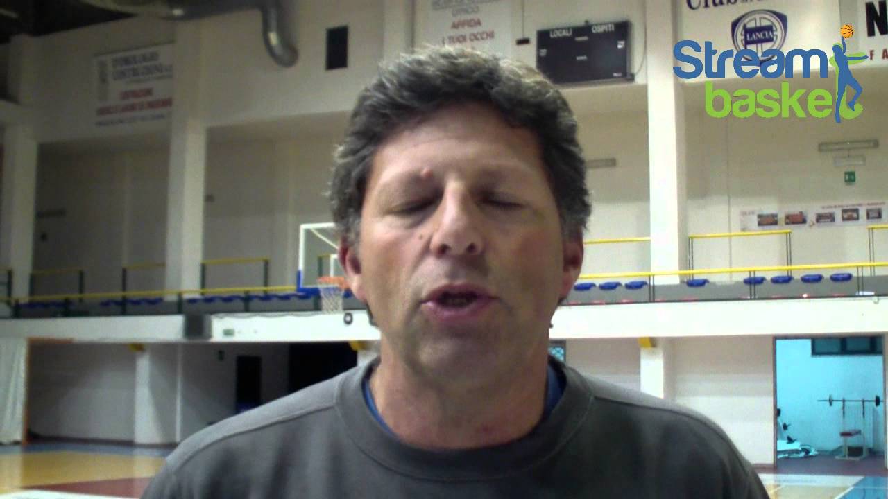 Massimo Massaro coach Maddaloni - YouTube