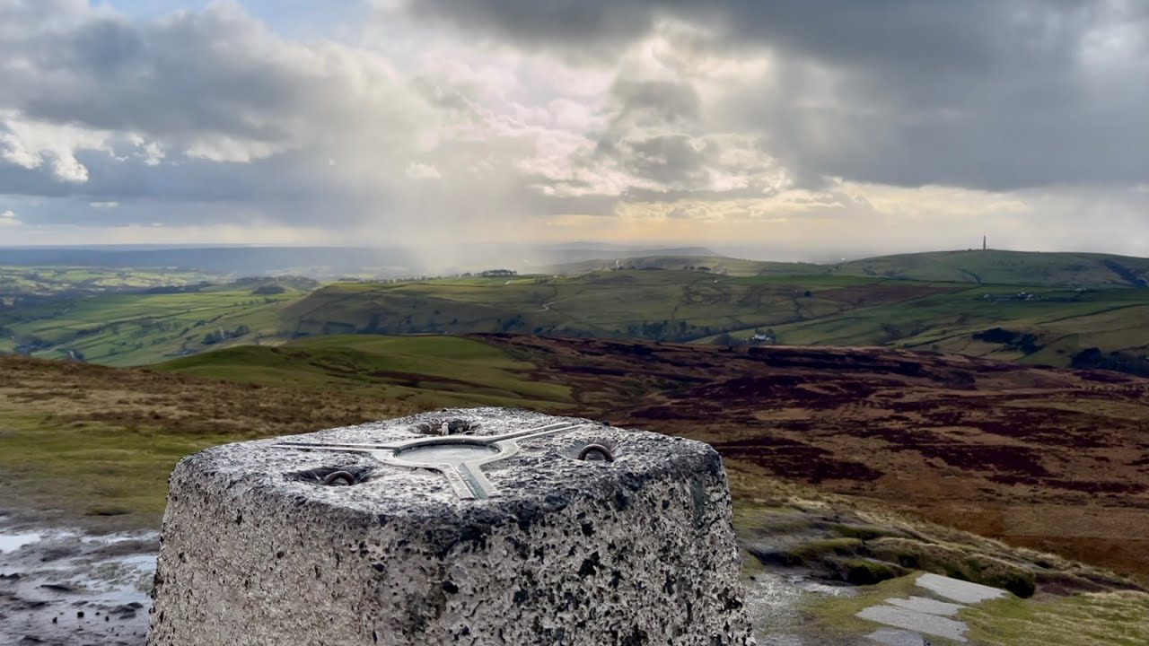 Walking & Exploring Macclesfield Forest and Shutlingsloe Feb 26 2025 ...