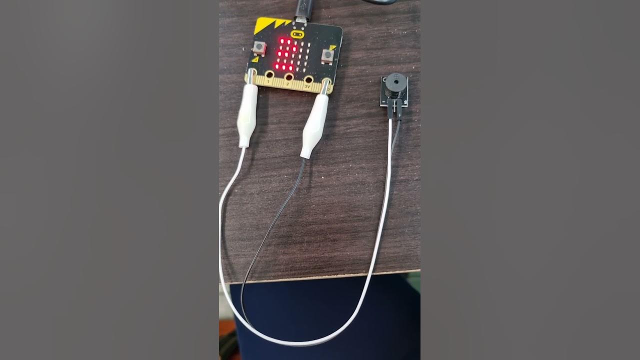 MicroBit sensores integrados luz y acelerómetro - YouTube