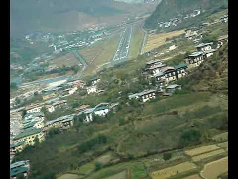 Paro landing - YouTube