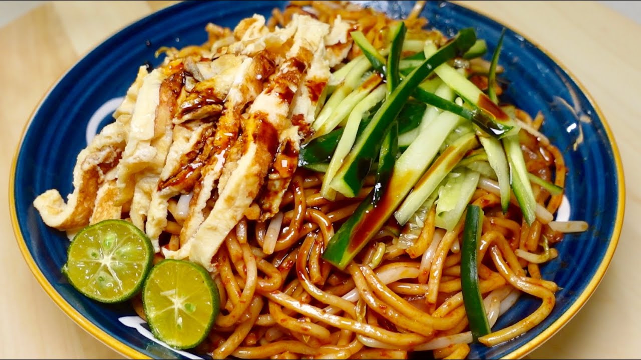 马来炒面Mee Goreng配料简单！😋味道辣中带甜，做法简单又好吃🔥‼️Malay fried noodles Mee Goreng are ...