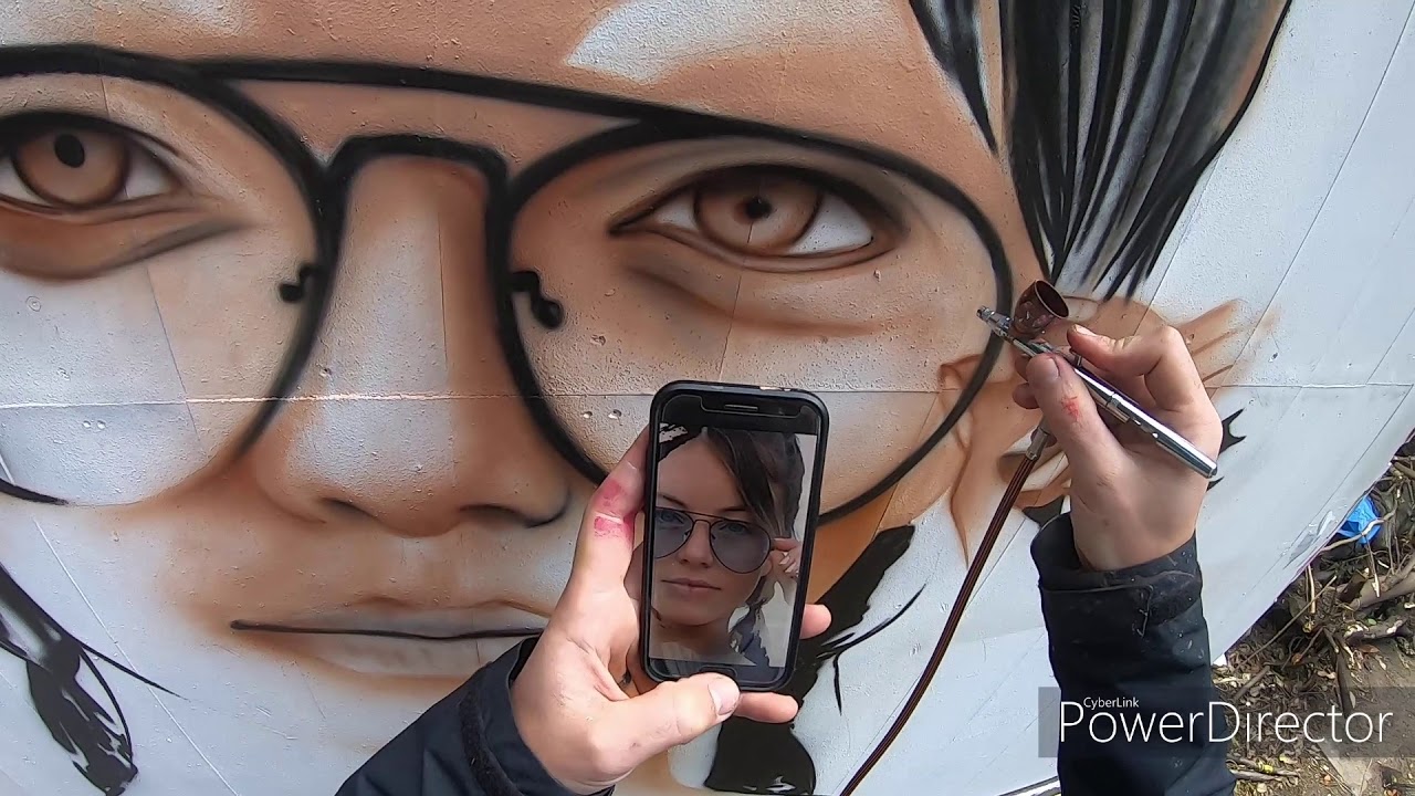 Spray paint and airbrush portrait - YouTube