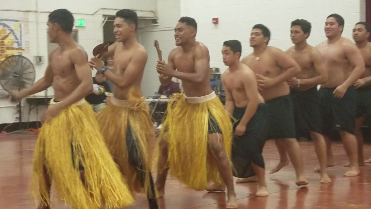 Kahuku's poly dance class - YouTube
