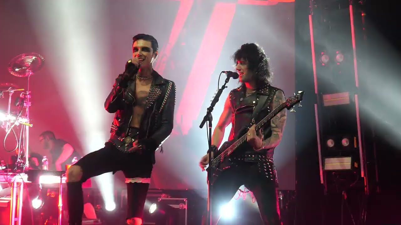 Black Veil Brides - Scarlet Cross @ Hollywood Palladium, Los Angeles ...