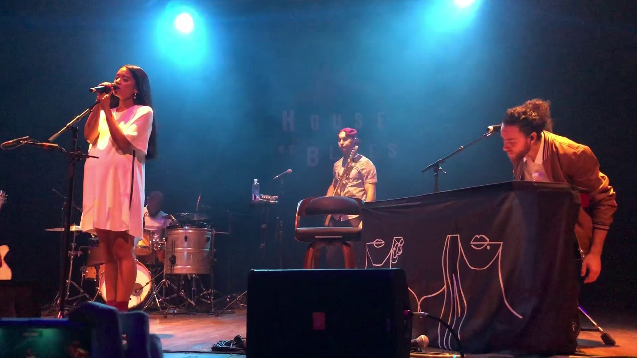 Us The Duo - I'm Me | Together Tour - YouTube