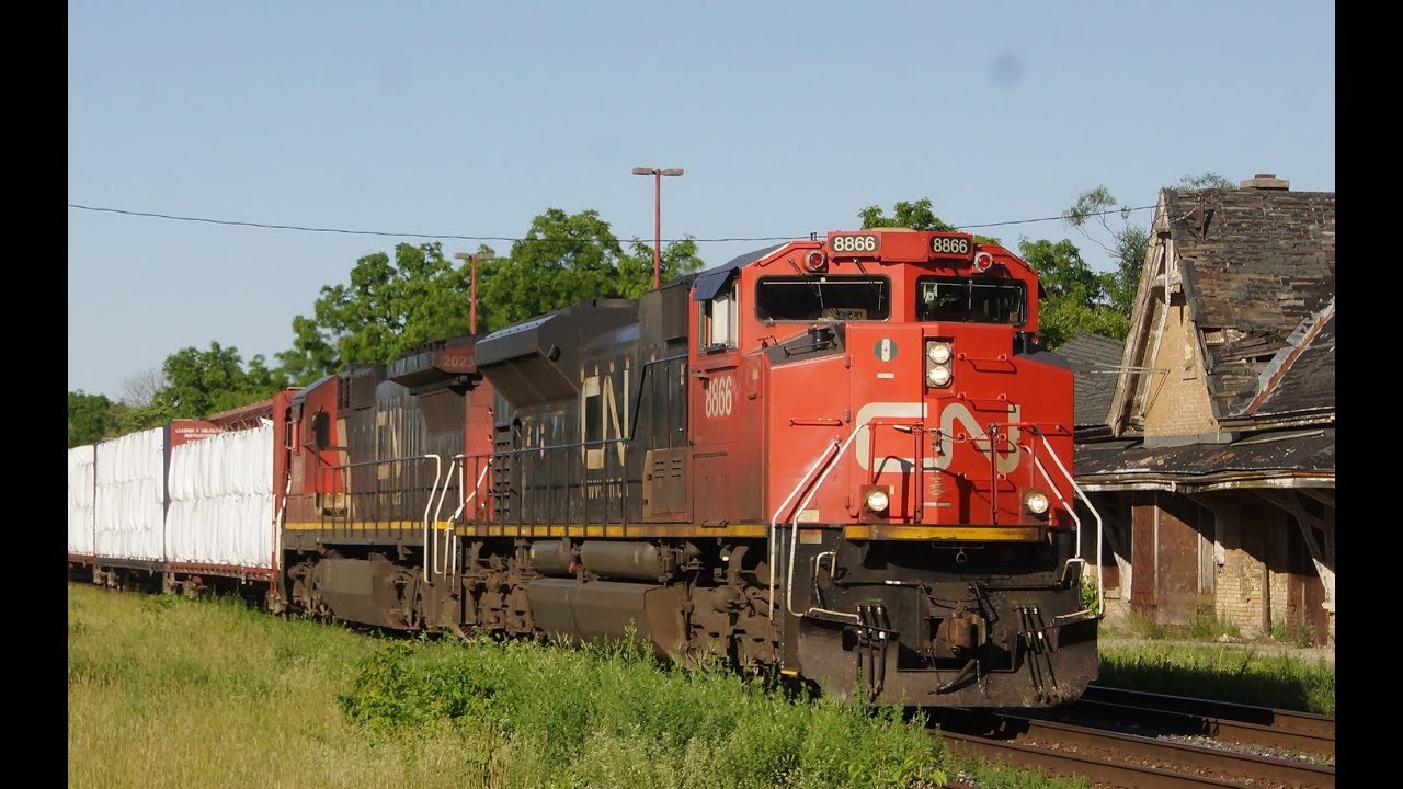 RAILREEL "Rocking & Rolling" VIA CN June 25 2018 - YouTube