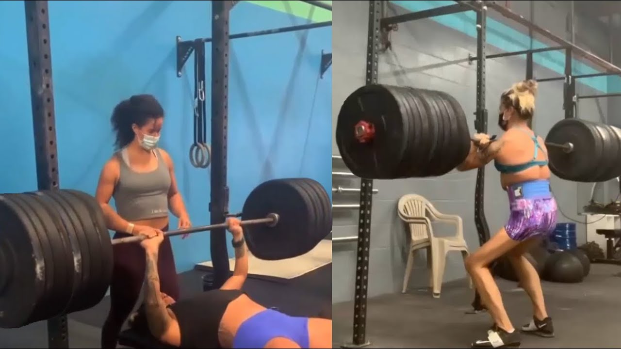 Woman Uses Fake Weights In The Gym 2 Youtube 7863