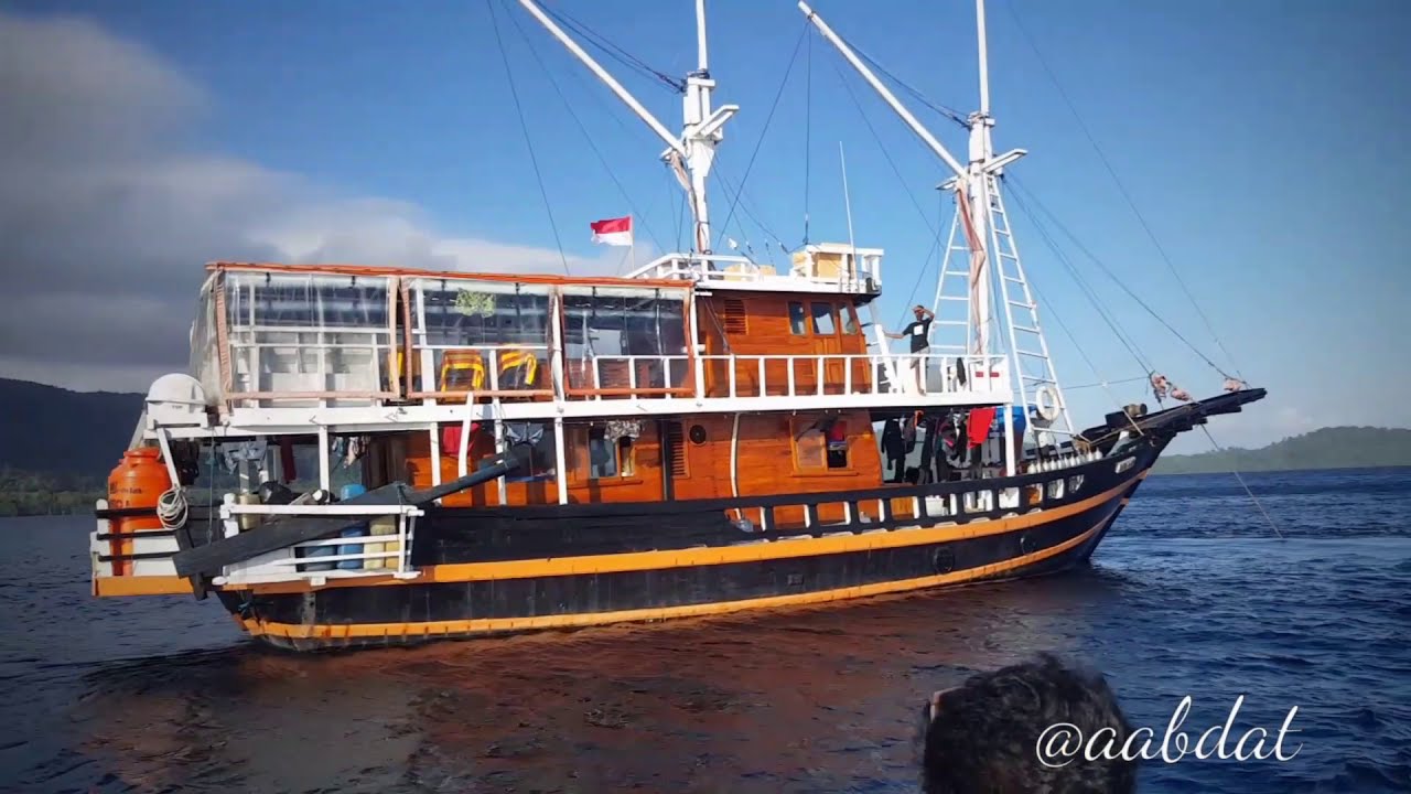 Raja Ampat with Ratu Laut Pt 2 @ a abdat - YouTube