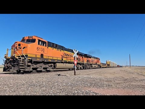 Fast and Furious! BNSF 6138 SB at Colorado Nebraska Border! - YouTube