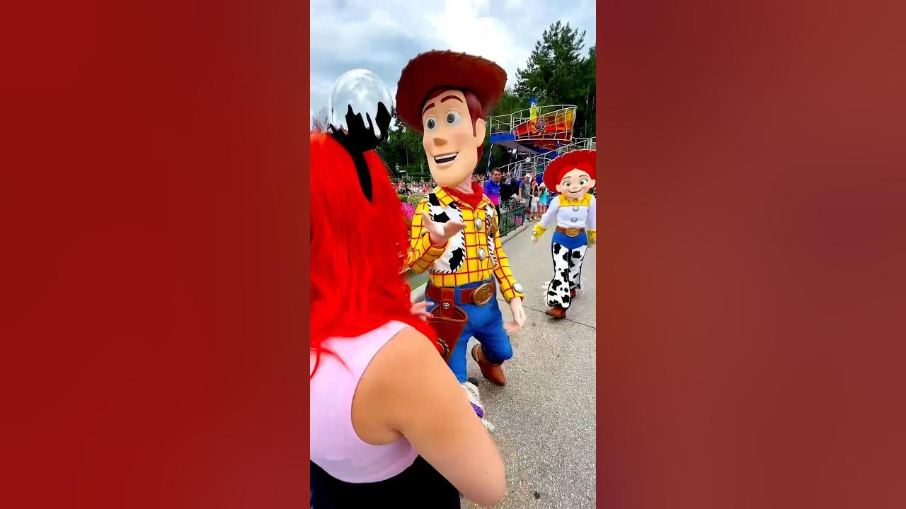 Woody and Jessie run away together! - YouTube