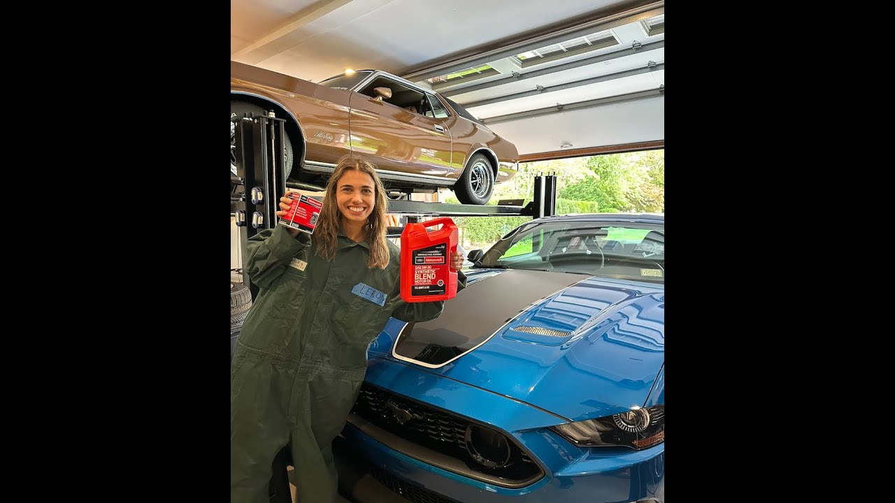 Doing an oil change 5.0 L Mustang (2021 Mach 1)! - YouTube