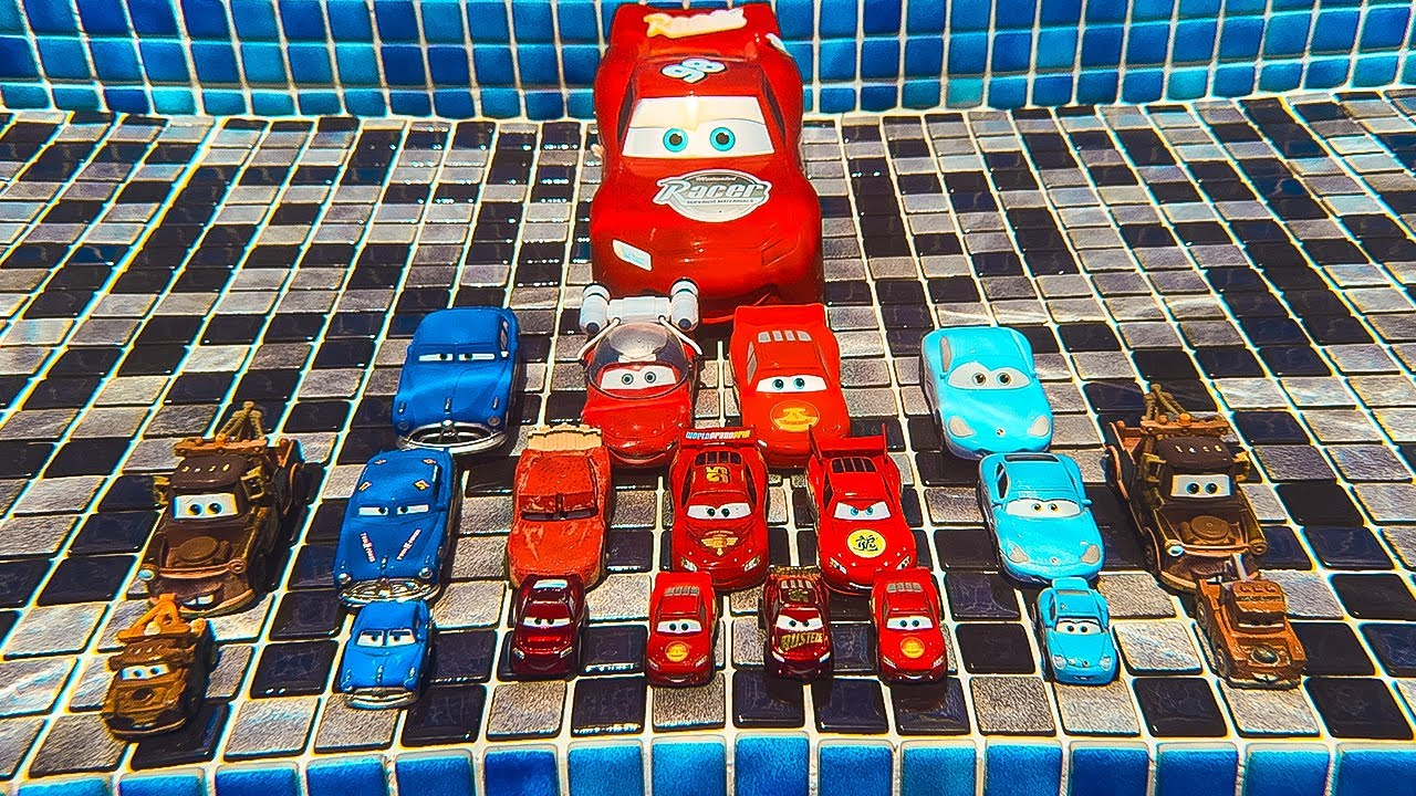 Disney Pixar Cars falling into deep pool, Lightning McQueen, Tow Mater ...