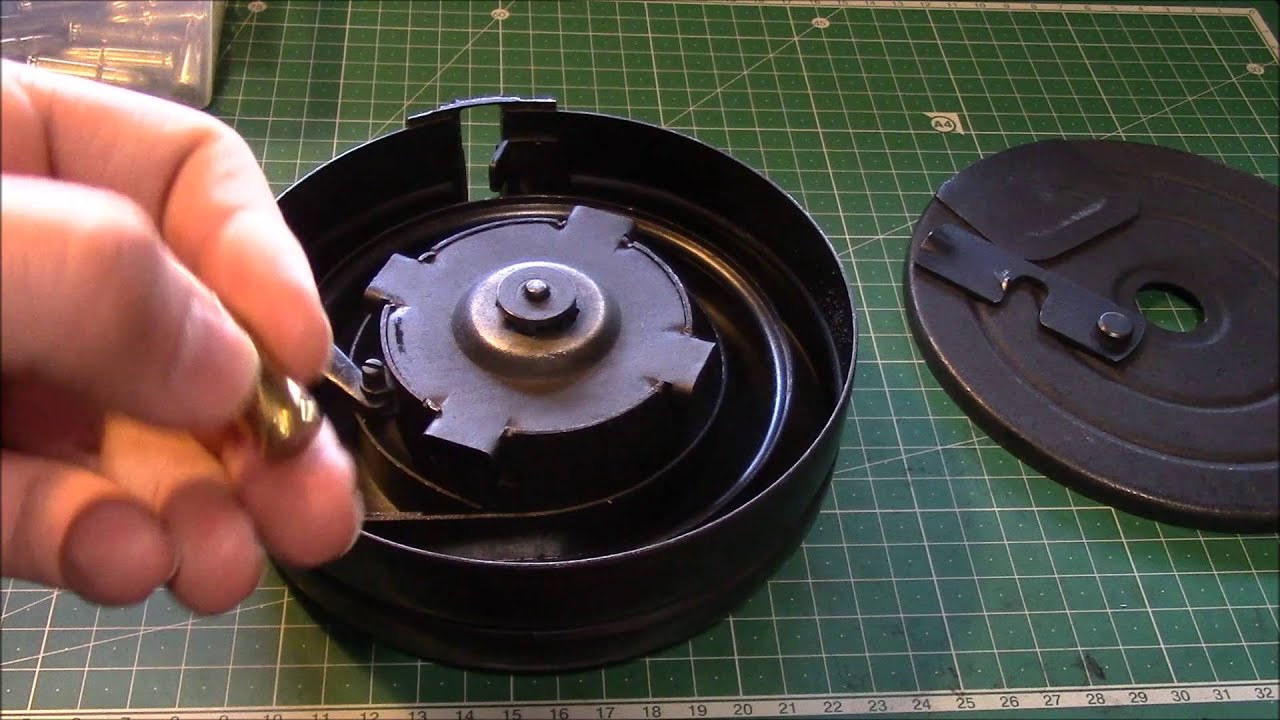 PPSH41 magazine loading - YouTube