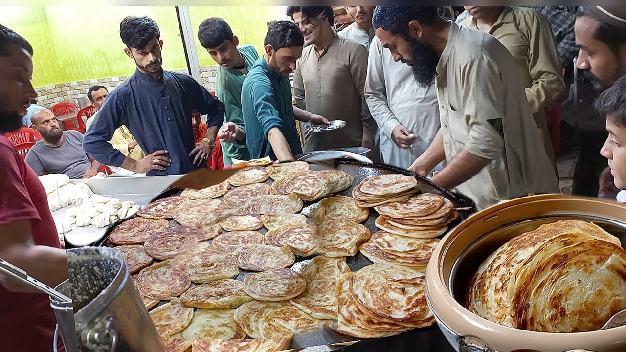Karachi Famous Lachha paratha | Pathan ka Paratha | Street Commercial ...