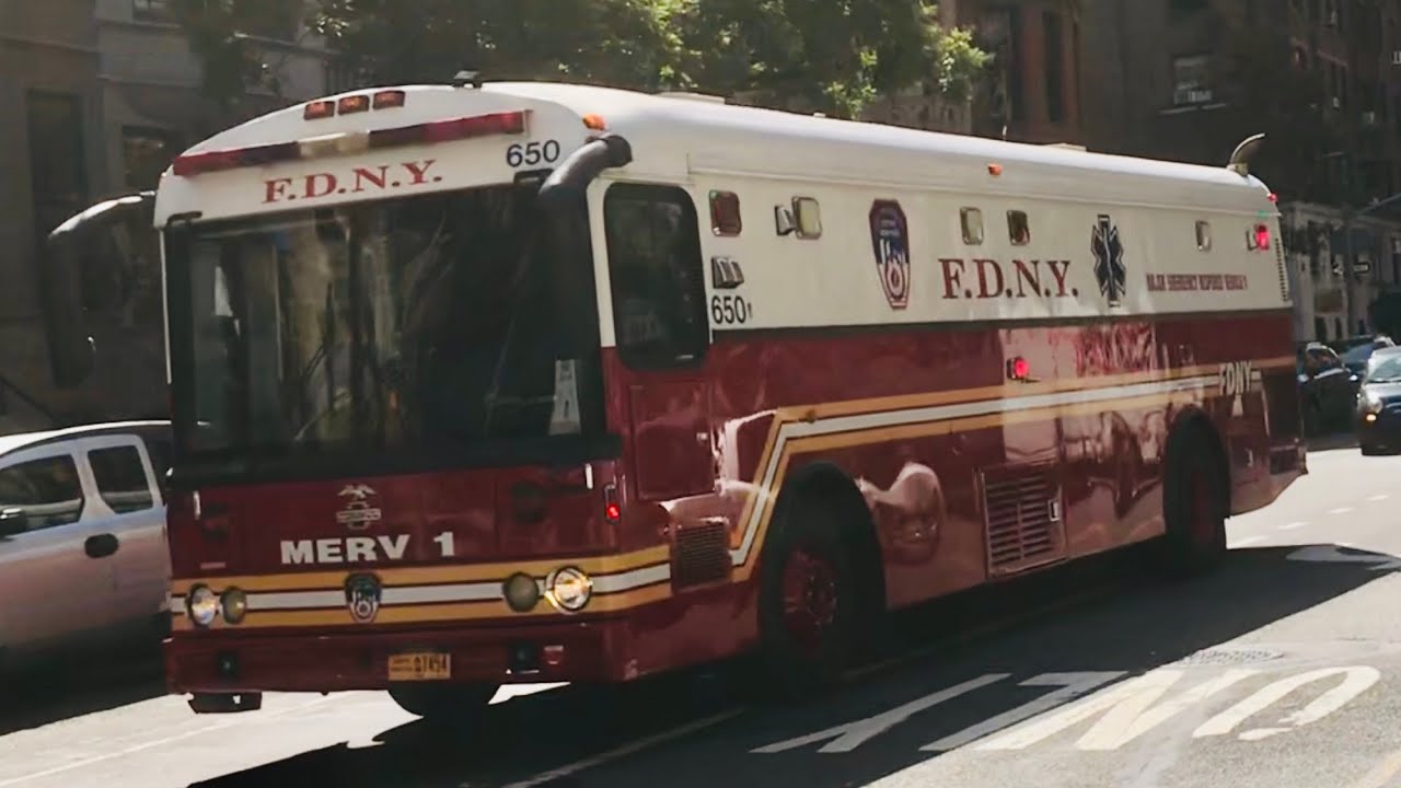 FDNY MERV 1 RESPONDING ON WEST END AVENUE ON THE UPPER WEST SIDE AREA ...